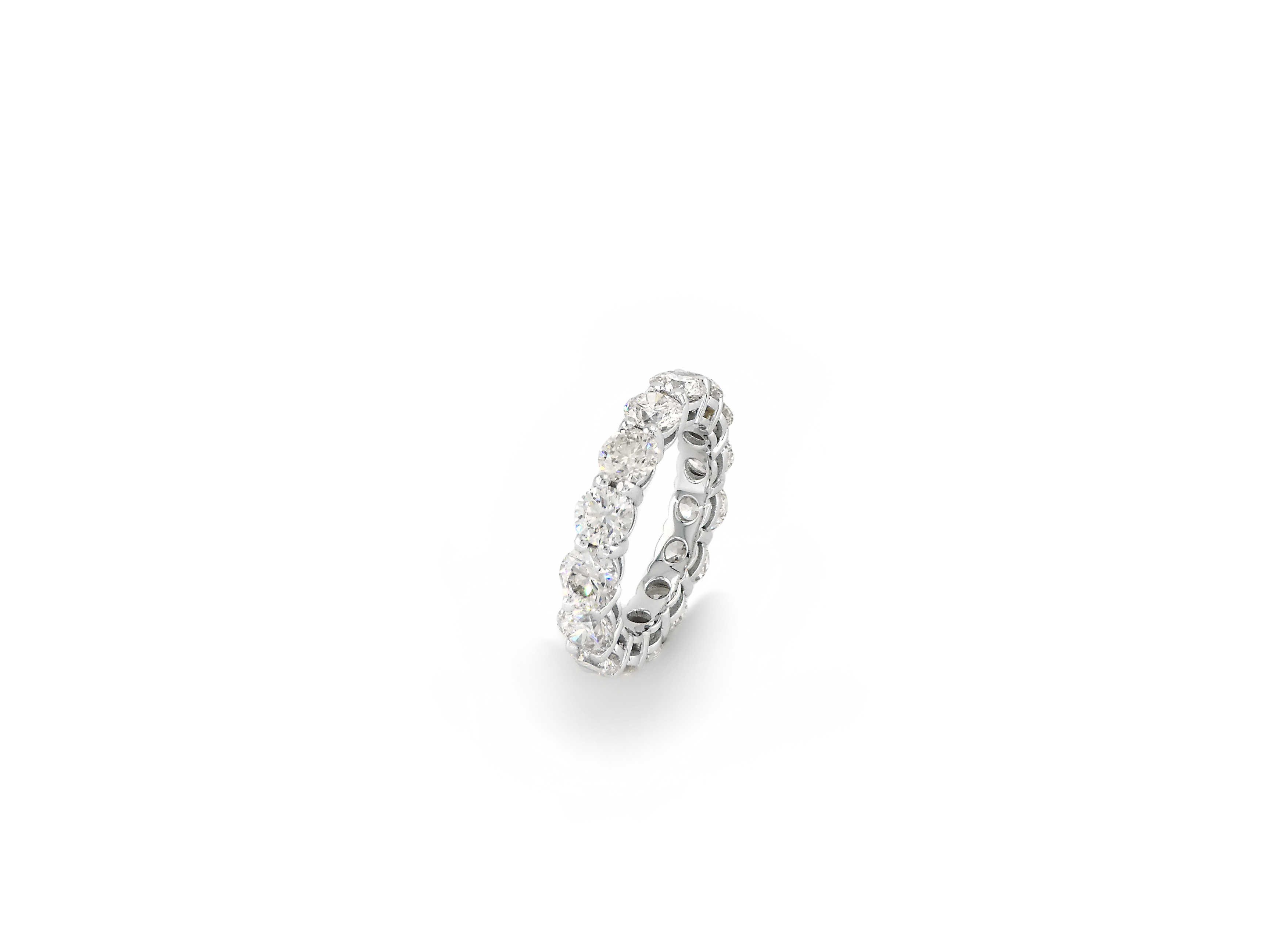 Diamond Alliance Ring | Jewel in a Box
