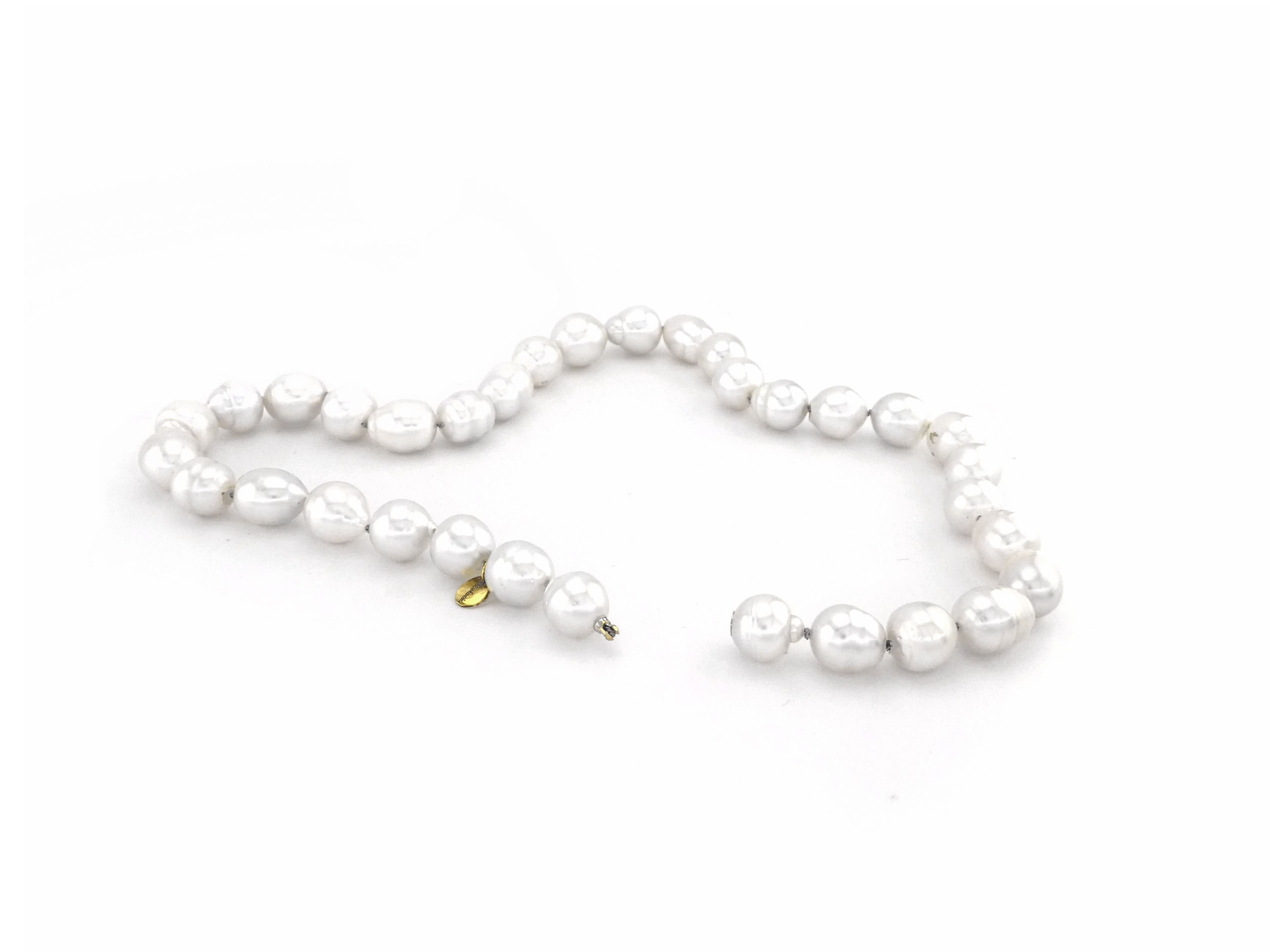 Pearl Necklace with Gold Element "Baskania" | Jewel in a Box